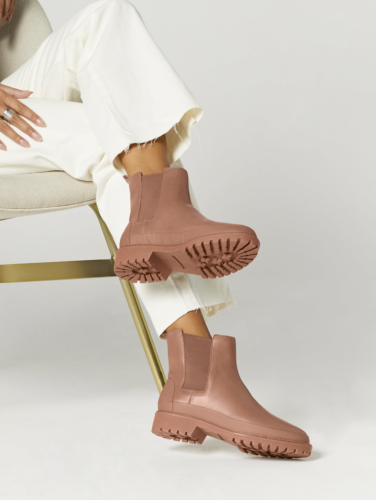 All Worked up with Erin Carpenter of Nude Barre – Rebecca Allen